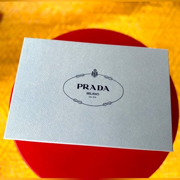 prada shoe box